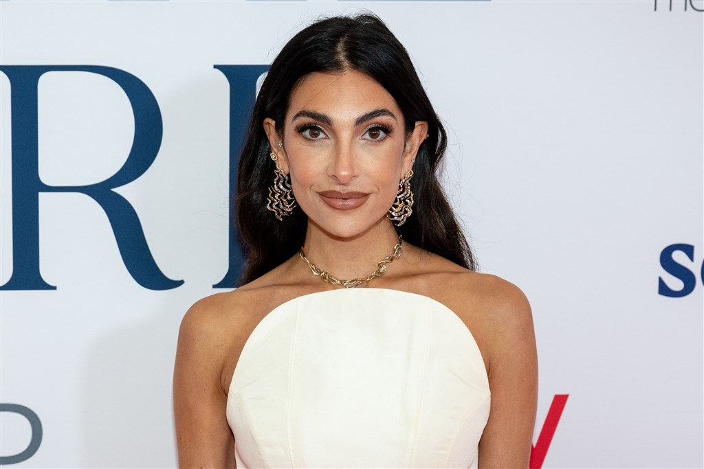 Anna Nooshin worstelt met ouderschap: 'Heb twee uur lang gehuild'